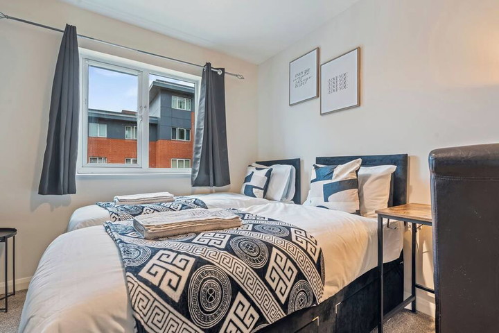 Cozy 2-bed/2 Bath City Centre Flat /+Free Parking - Coventry
