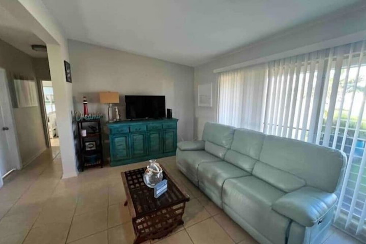 Waterfront Sea Cottage With Private Pool And Waterfront Views - Port Charlotte, FL