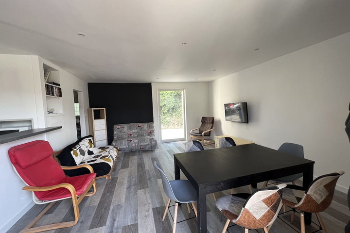 Villa Entièrement Rénovée De 4 Chambres Située à 1 Km  Du Centre De  Draguignan. - Draguignan
