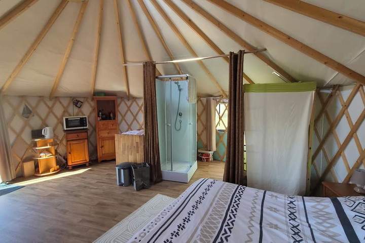 Unique, Fully Equipped Yurt For 2 People - Bretagne
