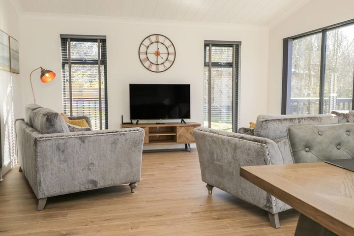 Watch Tree Lodge, Family Friendly, Luxury Holiday Cottage In Cartmel - Cartmel