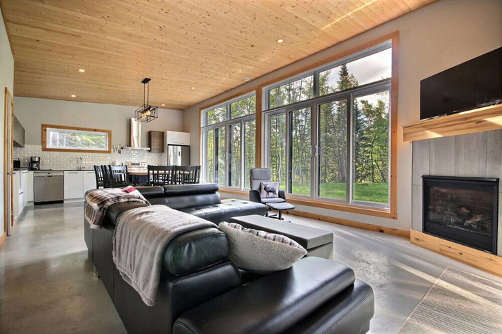 Tranquility, Escape And Relaxation In Nature - Quebec