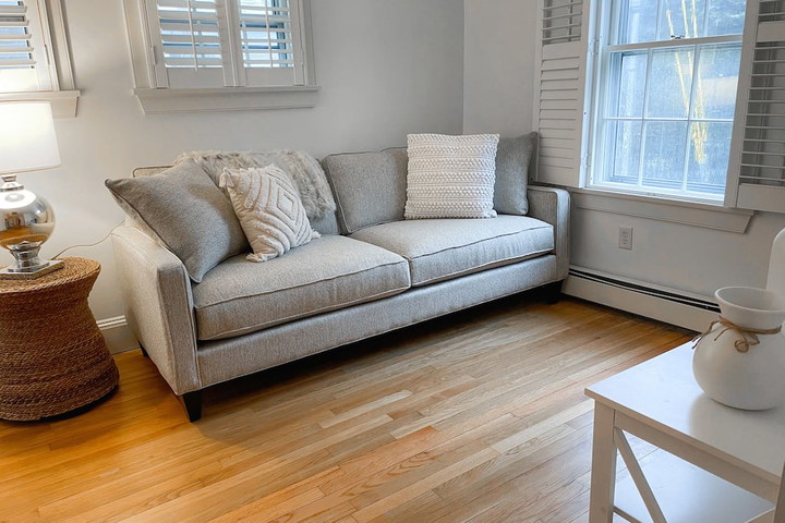 Cozy Cottage In Historic Downtown Nantucket - Nantucket, MA