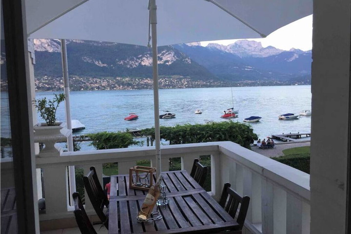 Somptueux Appartement Beau-rivage Avec Vue Sur Le Lac Et Plage Privé - Annecy-le-Vieux