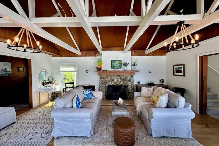 Spectacular California Oceanfront Seaside Haven - Pacifica, CA