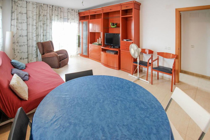 Bonito Apartamento De 2 Habitaciones En Deltebre. - Deltebre