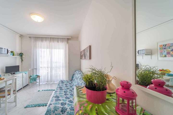 Studio Avec Terrasse Pour 2 Personnes - Lignano Sabbiadoro