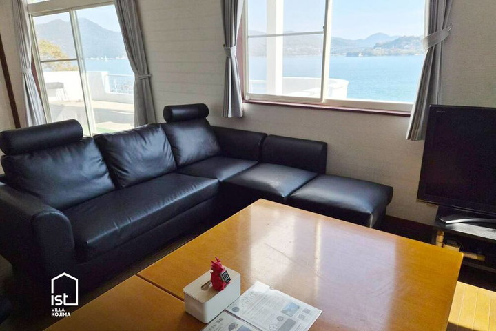Large Beachfront Island Villa Sleeps 12 Ideal For Families And Groups - 備前市