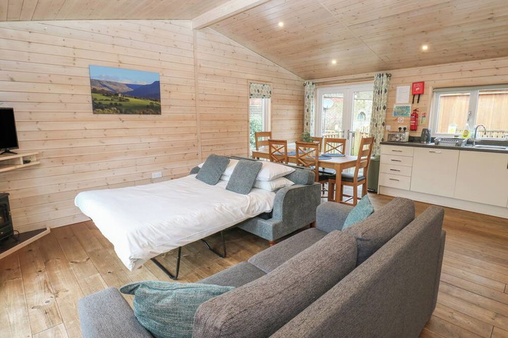 Dovestone Luxury Lodges (Sleeps 6) - Pet Free In Greenfield - Oldham