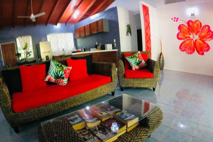 Cheerful Bungalow With Pool! - Samoa