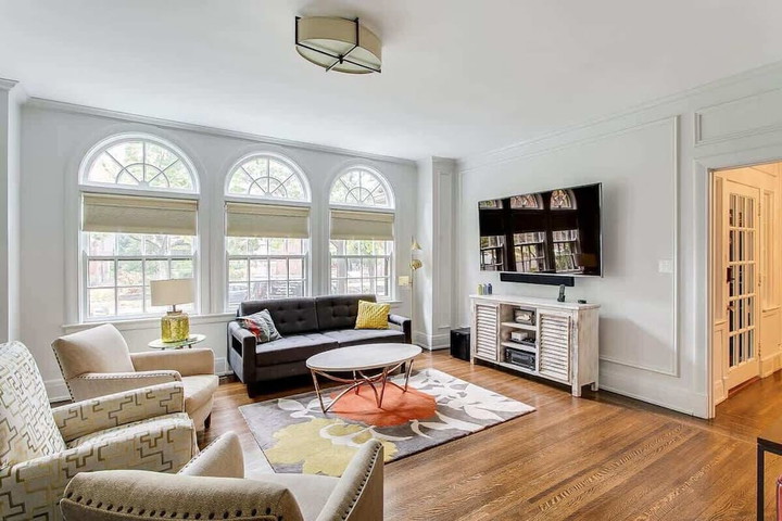 Gorgeous 3br | Private Garden W/ Outdoor Dining! - Louisville, KY