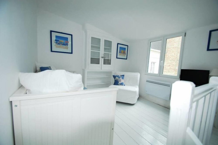 In The Heart Of Trouville-sur-mer  A House ! Everything Is Done On Foot ! - Deauville