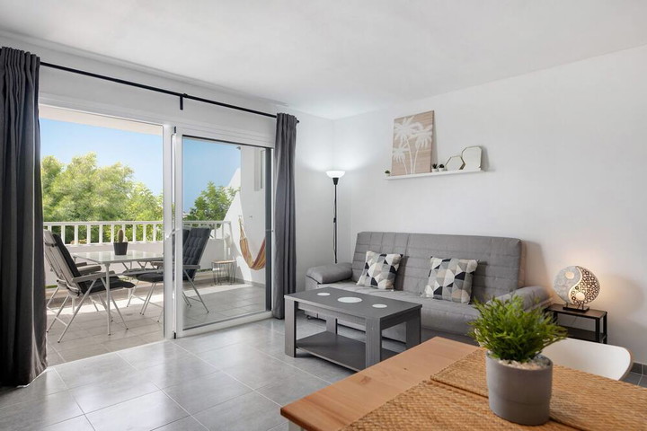 Vacation Home 'Casa Paloma' Near Beach With Private Terrace & Wi-fi - Costa Teguise