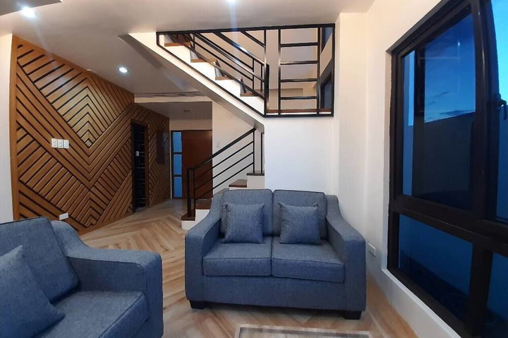 Cwc Solo/duo Base: King Suite & Shared Luxury | Walk To Cwc - Naga