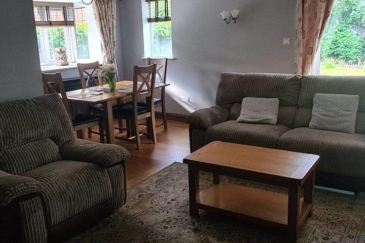 Amazing 5 Bedroom House For 9 - Chester
