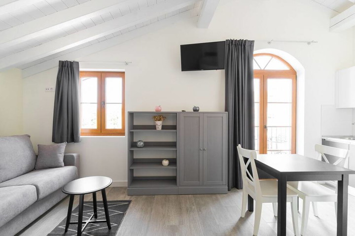 Special Studio For Couples With Double Whirlpool Tub And Balcony. - Solares