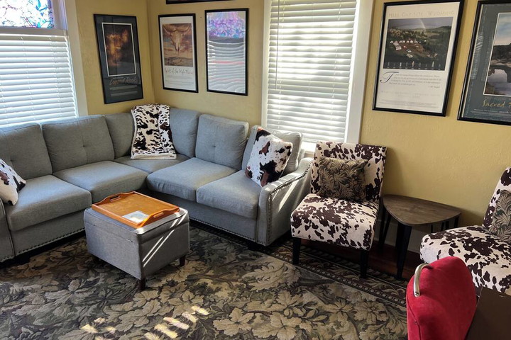 Family-friendly Bungalow In Downtown Cody! Also Corporate Monthly Rental Rates - Cody, WY
