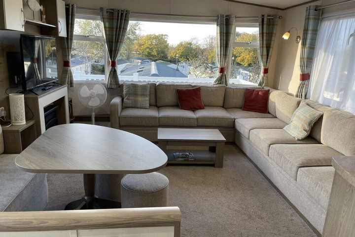 Azalea Lovely Dog Free Caravan On Rockley Park, Poole - Poole