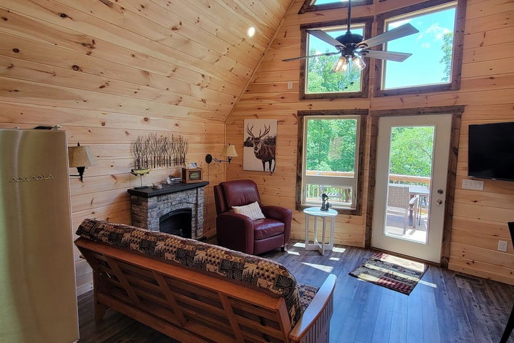 Romance & Relaxation W Hot Tub, Robes, Firepit. - Cherokee, NC