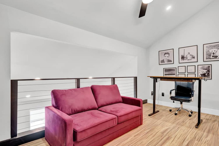 Newly Renovated! The Stearns House - Coastal Modern Escape. Sleeps 6 - Pensacola Beach, FL