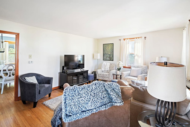 Sun Filled Lenox Retreat - Minutes To Tanglewood! - Stockbridge