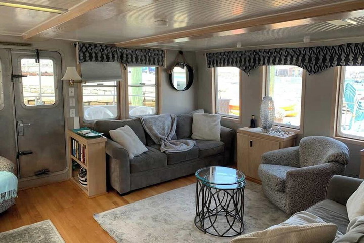 Patriot: Three Story Vessel - Boston, MA
