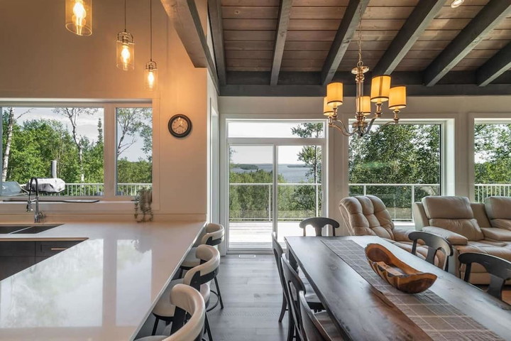Gorgeous Cottage On Black Sturgeon Lake - Kenora, Ontario - Kenora