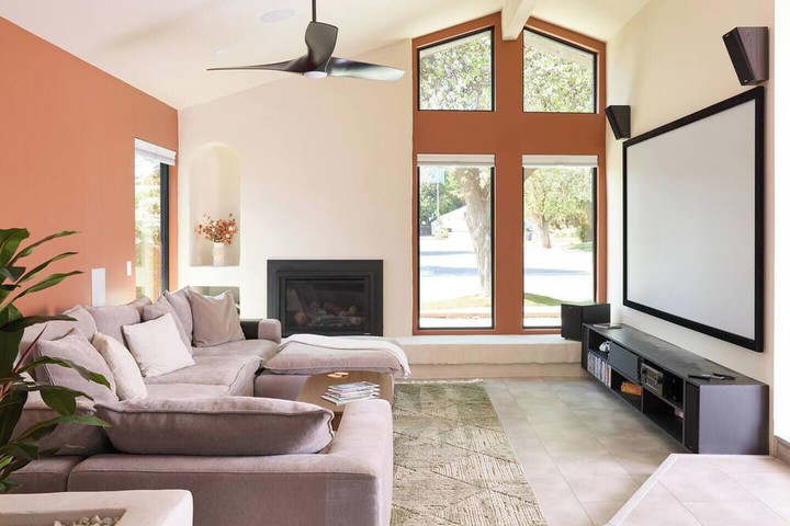 Retro Ranch | Home Theater, Pool/spa, Pet Friendly - Fresno, CA