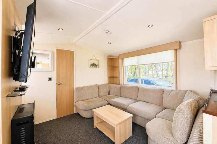 Lovely 8 Berth Caravan With Side Decking At Haven Cleethorpes Beach Ref 48033f -