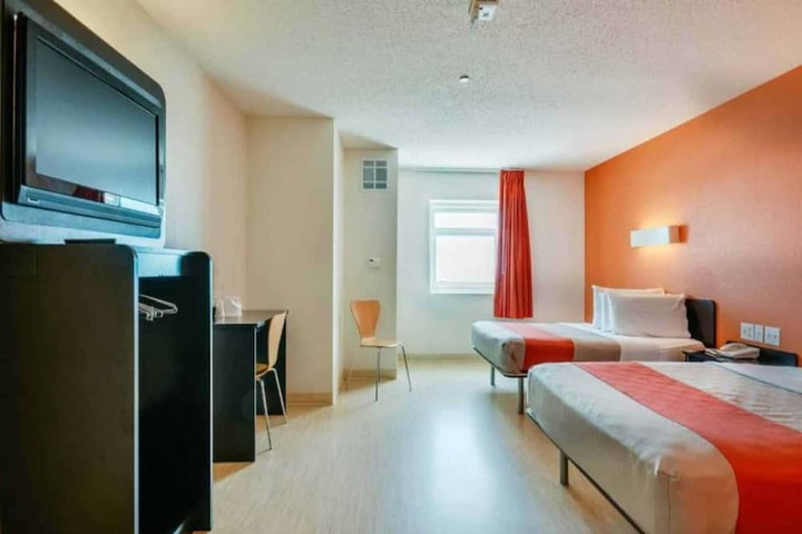 2 Full Beds|ada/tub/premium/micfridge - Biloxi, MS