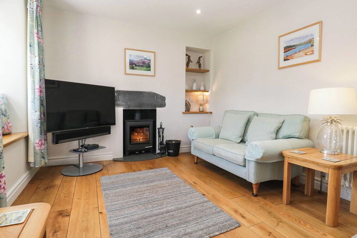 Cragg Cottage, Pet Friendly, Character Holiday Cottage In Coniston - コニストン