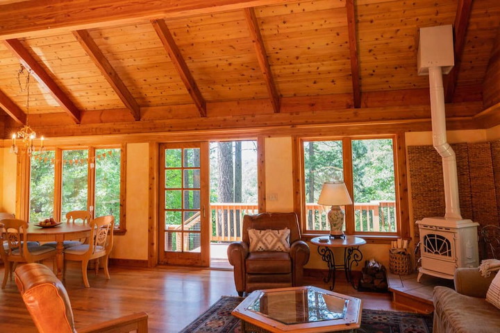 The Most Romantic Creekside Cabin - With Hot Tub And Privacy - Nevada City, CA