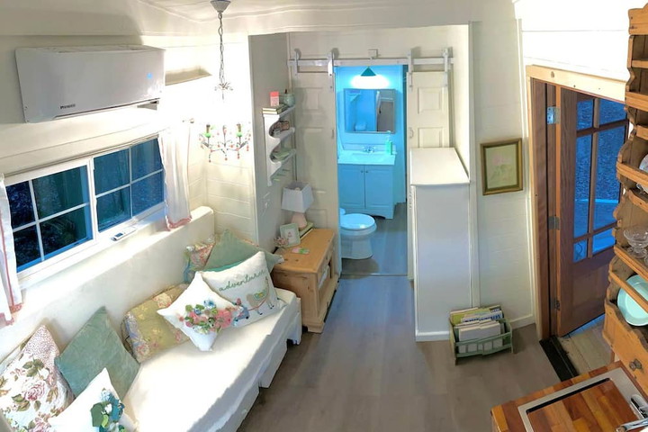 Glamping Tiny House Situated In The Tennesse Woods For A Tranquil Escape Near Chattanooga - Signal Mountain, TN