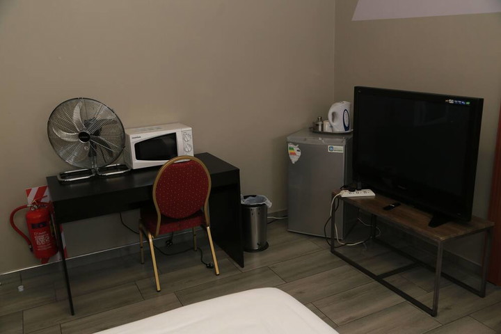Welcoming Bed & Breakfast With Ac In Windhoek - Windhoek