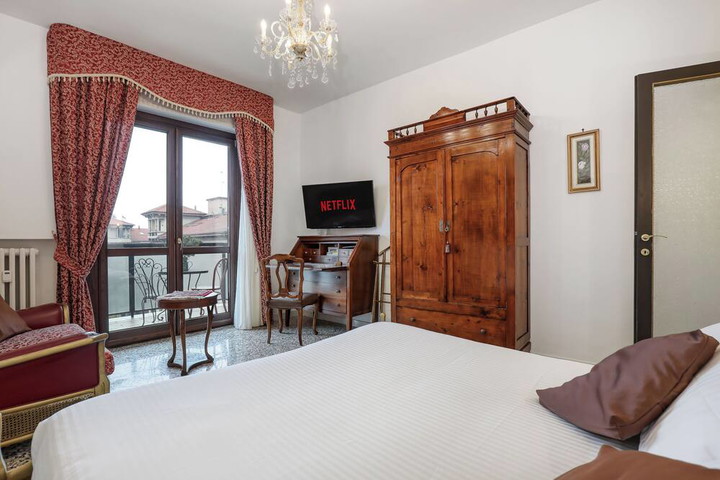 Angolo Alla Stazione Suite Flat With Panoramic Terrace - Pavie