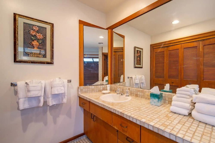 Bay Villas Gold Ocean View 1 Bedroom At The Kapalua Villas Maui With Living Room - Maui, HI