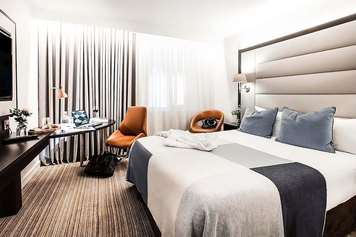 Relaxing Getaway Awaits! Dublin's Most Elegant Hotel Near To Grafton Street - Malahide