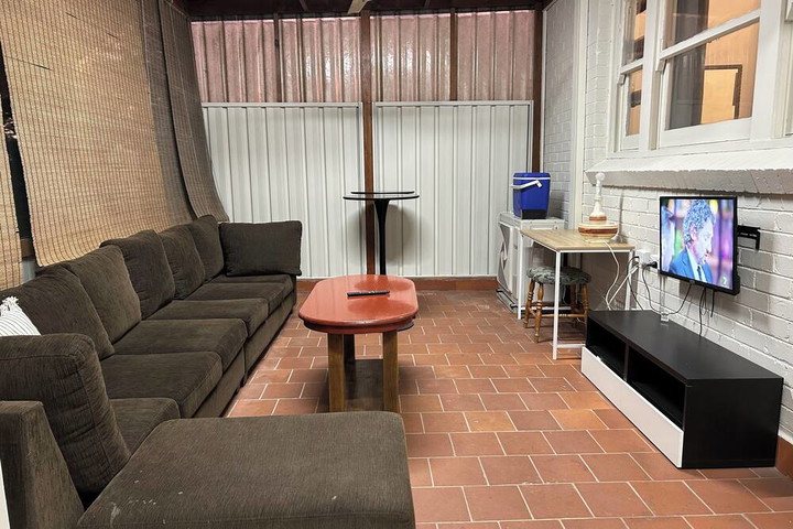 Luxury House 3 Bedrooms - Castle Hill