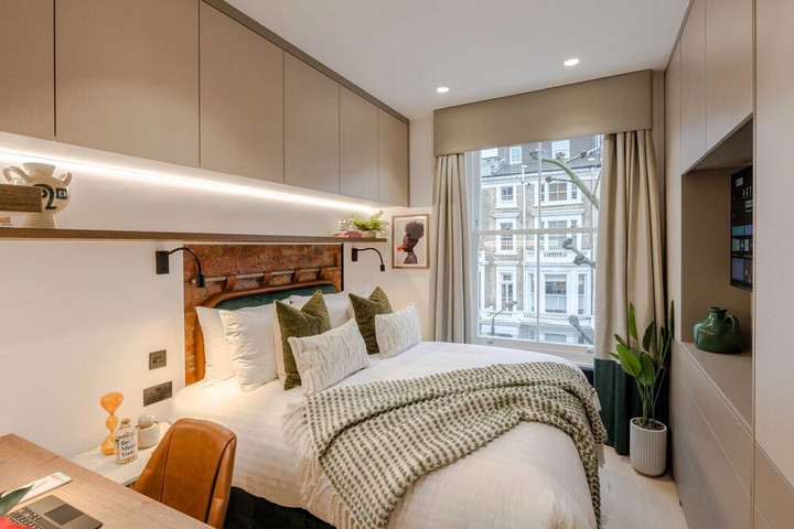 Kensington | King Studio G - London Euston station