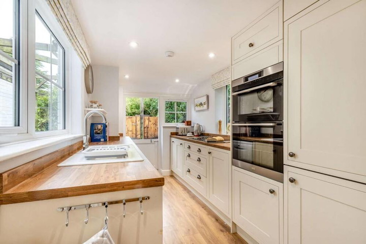 2 Bed In Holt (Oc-2377) - Holt