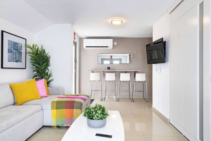 Aqua Ville Moderna 1 · Spacious 4br With King Beds - Dorado