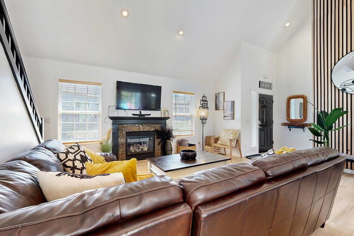 Cottage Near The Beach With Hot Tub Gas Fireplace Washer Dryer Dog Friendly - Pacific City, OR