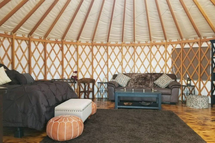 Luxury Yurts On Lake Grapevine - Roanoke, TX