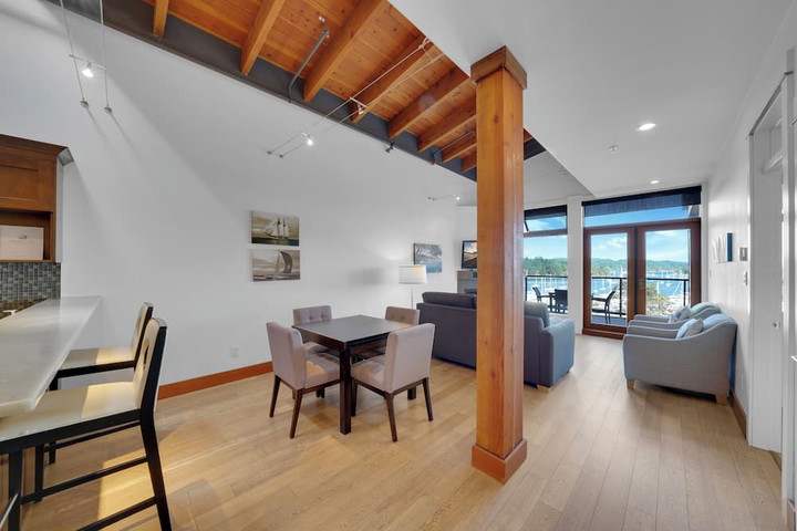 Full Condo With King & Queen Beds - Full Kitchens On Salt Spring Island. - Galiano Island