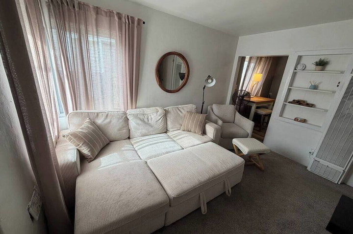 Entire Cottage Steps From Beach And Bay With Deck - San Diego, CA