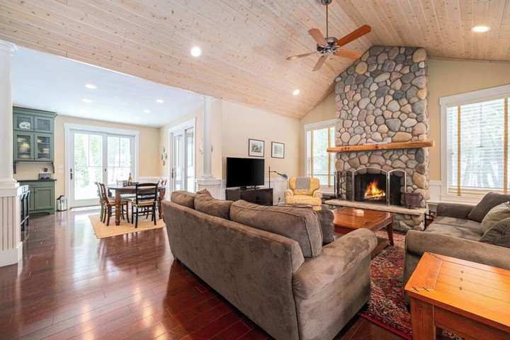 Pine Trace Escape In Glen Arbor - Glen Arbor, MI
