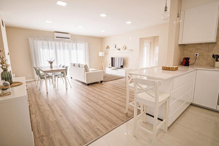 Close To Lisbon & Beaches - Amora