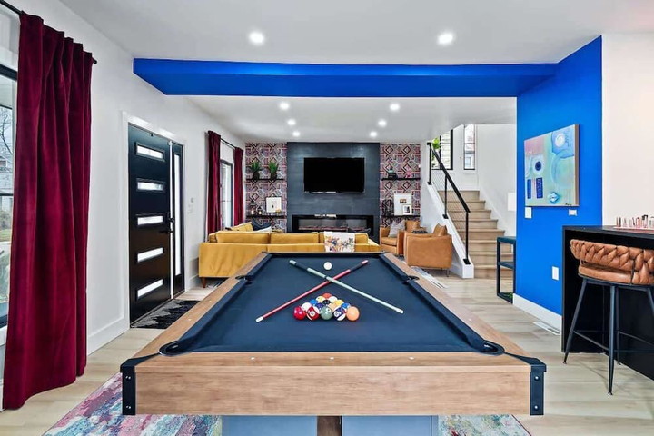 Pooltable-hot Tub-firepit-games-bunk Slide-wet Bar - アクロン, OH