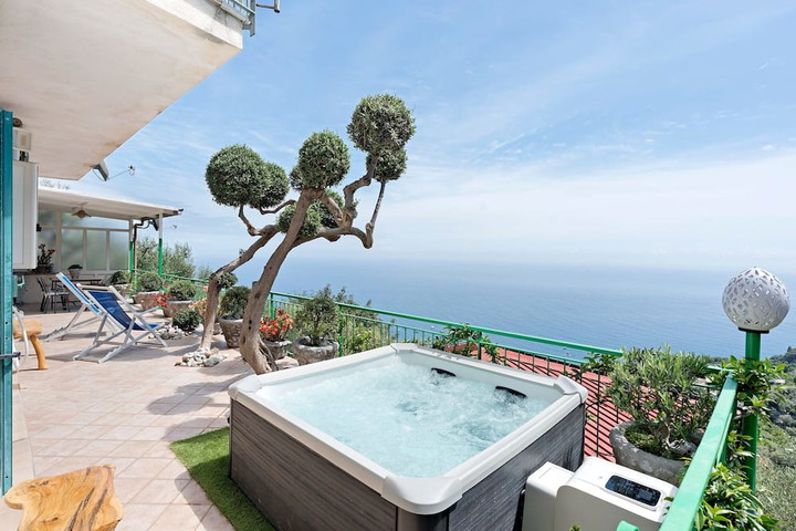 Apartamento 'Ulivello House' Con Vistas Al Mar, Wi-fi Y Aire Acondicionado - Massa Lubrense