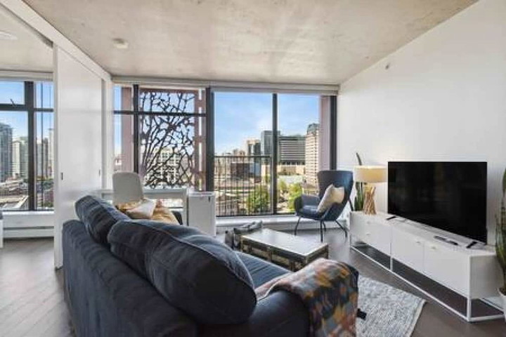 Bright 21st-floor Condo, Skyline Views In Gastown - Vancouver